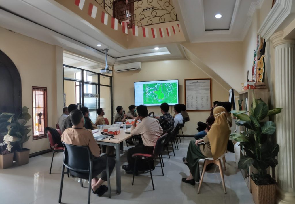 Rapat Hasil Survei Hutan Alam Primer dalam Rangka Verifikasi Peta ...